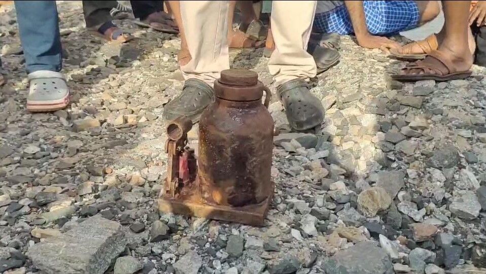 ಶಿರೂರು ಗುಡ್ಡ ಕುಸಿತ| ಲಾರಿಯ ವೀಲ್ ಜಾಕ್ ಪತ್ತೆ | Shiroor hill collapse ...